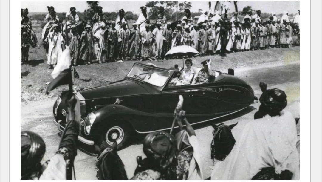 Queen Elizabeth Of England In Ojukwu's Rolls Royce - Nnewi City