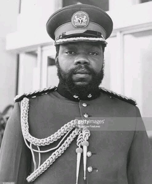Chukwuemeka Odumegwu Ojukwu || The Biafran Leader Who Made History ...